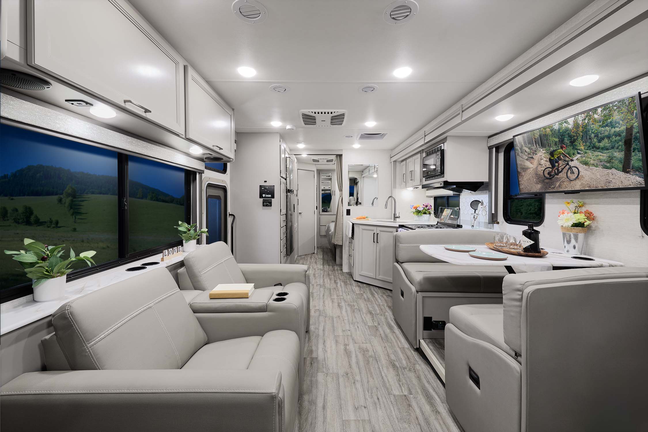 Thor A.C.E. Class A Motorhome - Thor Motor Coach