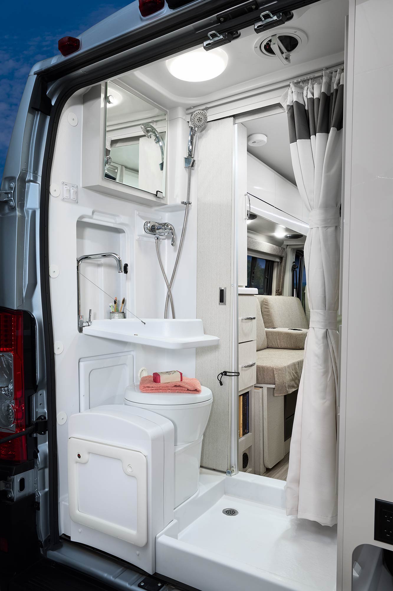 Thor Rize Camper Vans - Thor Motor Coach