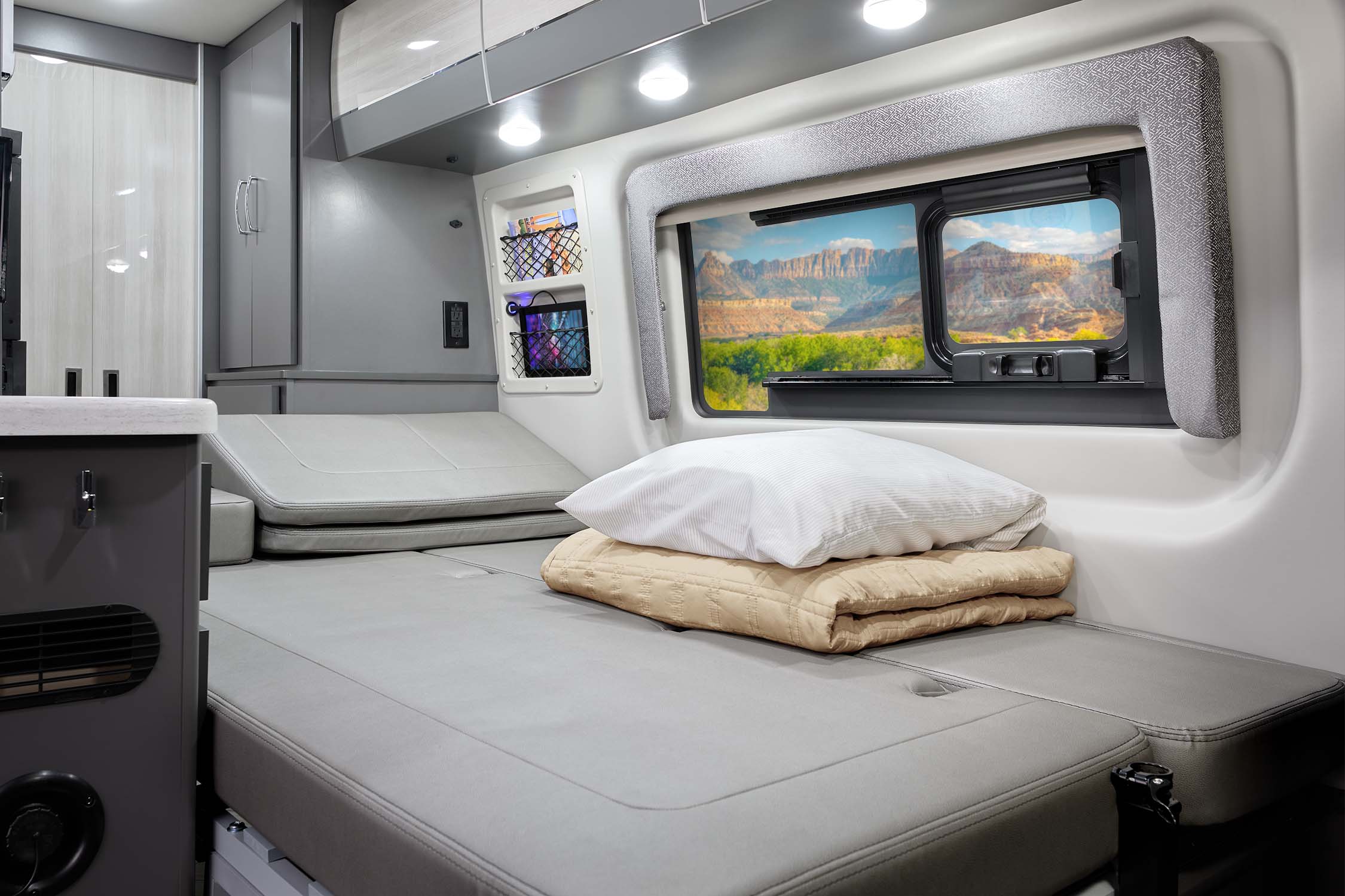 Thor Tranquility® Mercedes Sprinter Vans - Thor Motor Coach