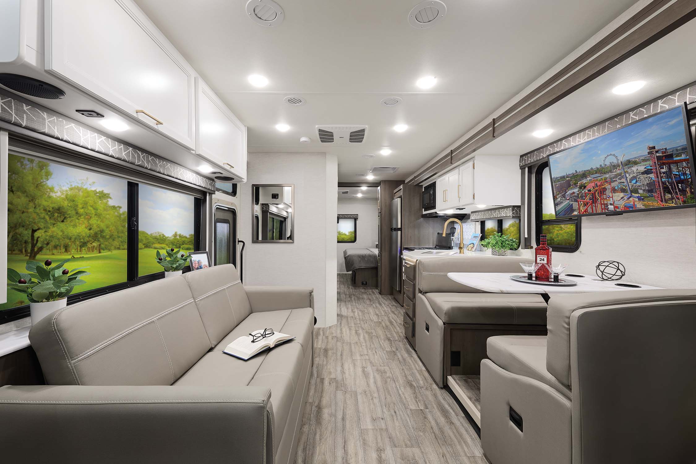 Thor A.C.E. Class A Motorhome - Thor Motor Coach
