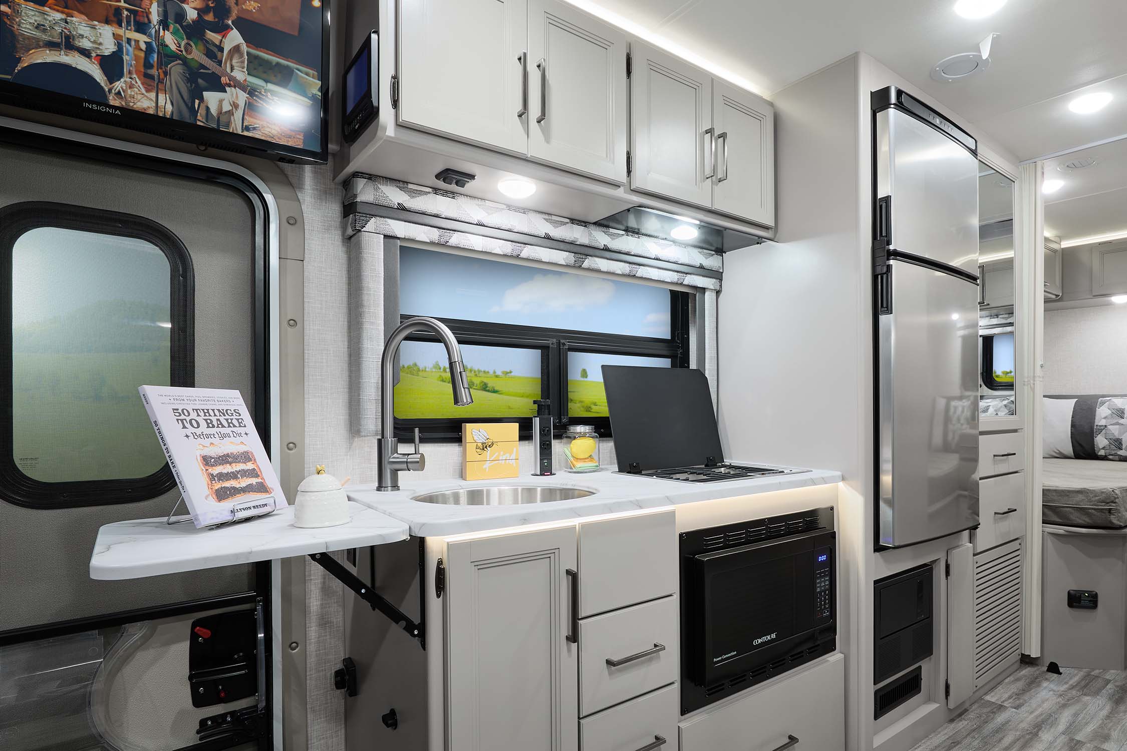 Thor Axis Class A Motorhome - Thor Motor Coach