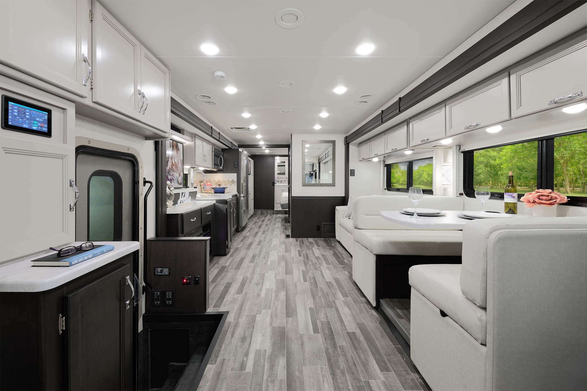 Thor Palazzo GT Class A Diesel Motorhome - Thor Motor Coach